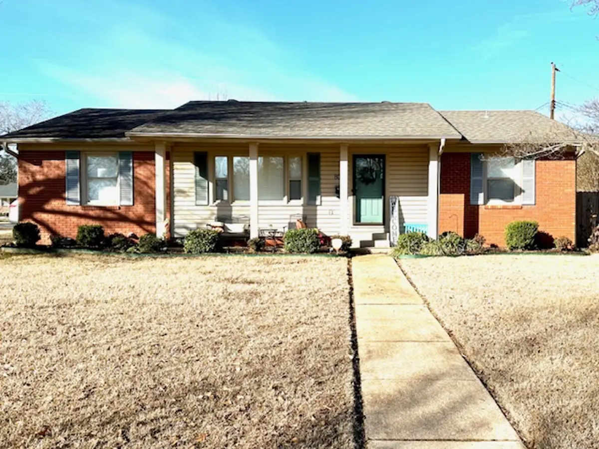 Warm and Inviting Searcy, AR Home