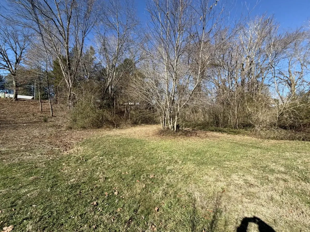 Property #3 Lot #6: Land on Rainbow Dr