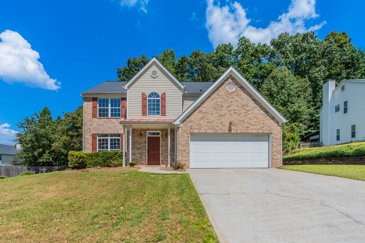 Newly Renovated Home Minutes from Lake Lanier/ Top Rated Schools!